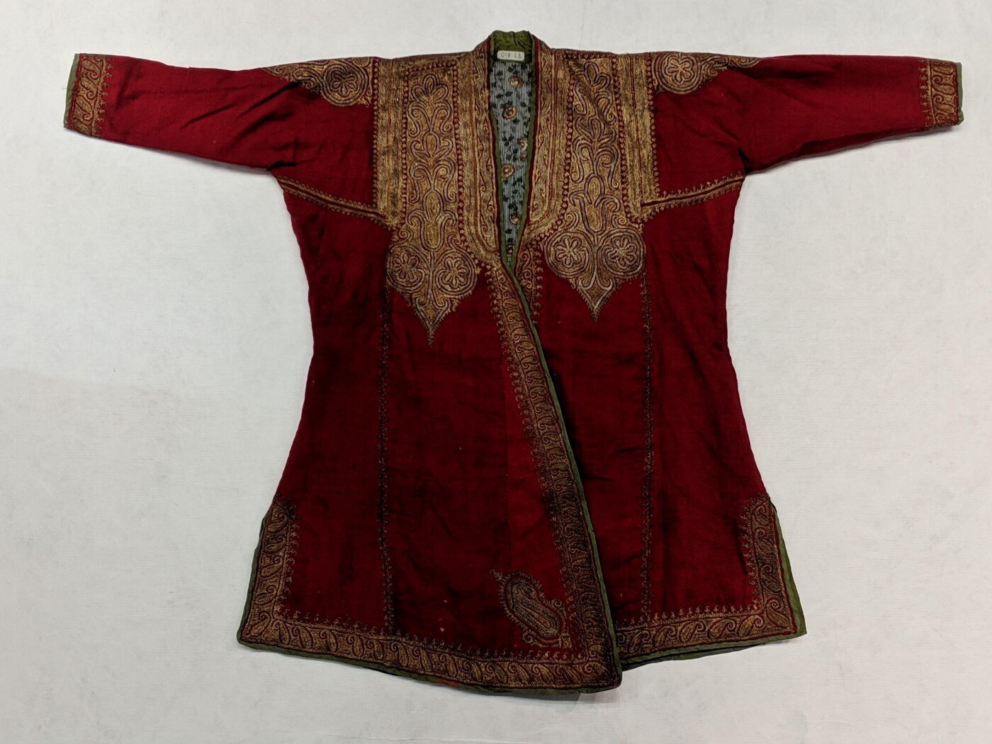 The Timeless Elegance of the Choga – Juggni